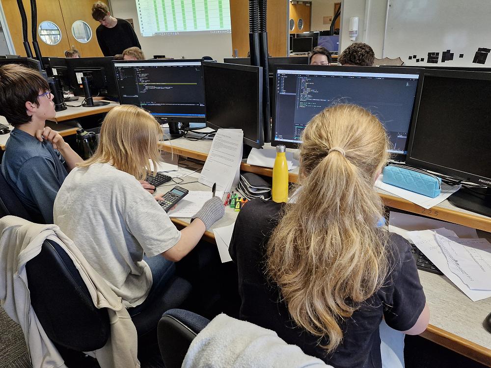 Burnside High wins the Canterbury Schools Programming Contest ...